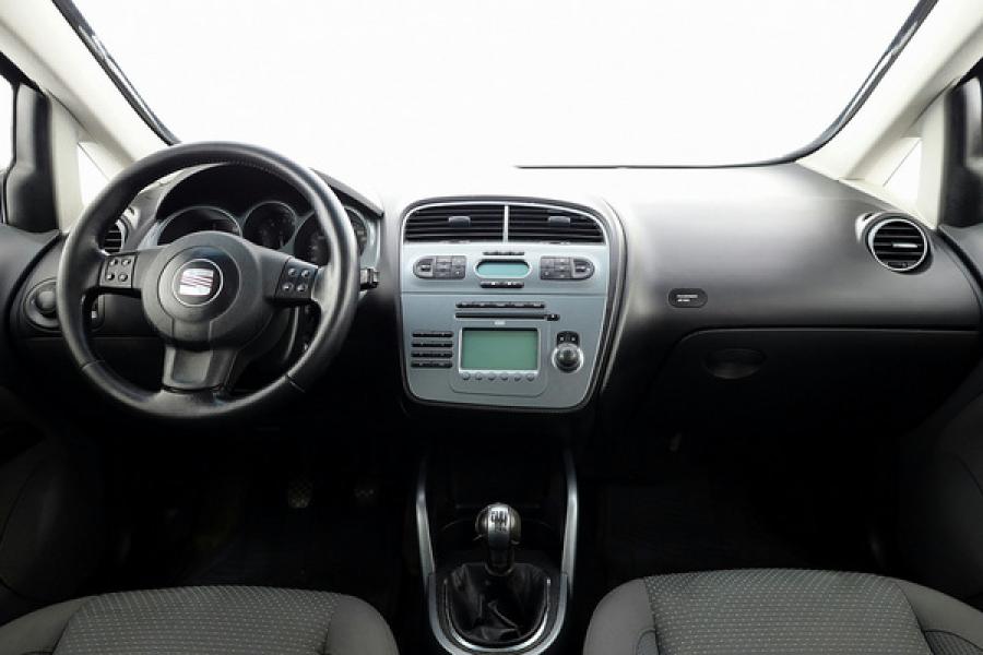 Красный Сеат Altea XL 2008 в Таллин, объемом двигателя 1.80 л и пробегом 286 тыс. км за 999 €, фото 6 на AUTOMOTO.COM.LV