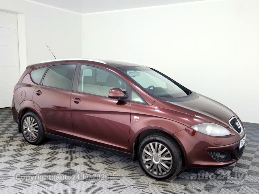 Красный Сеат Altea XL 2008 в Таллин, объемом двигателя 1.80 л и пробегом 286 тыс. км за 899 €, фото 1 на AUTOMOTO.COM.LV