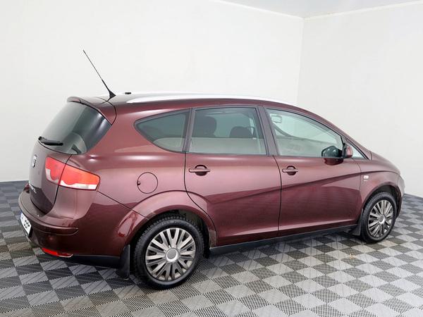 SEAT Altea XL 2008 in Tallinn on AUTOMOTO.COM.LV Red SEAT Altea XL 2008 in Tallinn, with an engine capacity of 1.80 L and mileage of 286 thousand km for 899 €, photo 7 on AUTOMOTO.COM.LV