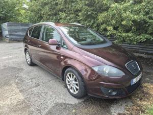 Sarkans SEAT Altea XL 2010 Viļņa, ar dzinēja tilpumu 1.60 L un nobraukumu 305 tūkst. km par 2499 €, foto  vietnē AUTOMOTO.COM.LV