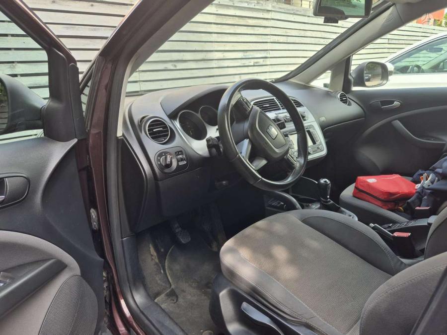 Красный Сеат Altea XL 2010 в Вильнюс, объемом двигателя 1.60 л и пробегом 305 тыс. км за 2499 €, фото 13 на AUTOMOTO.COM.LV