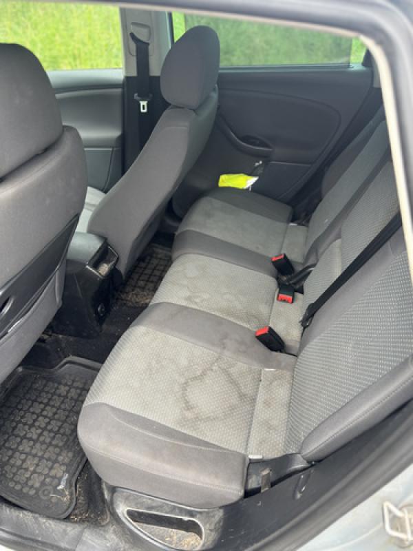 SEAT Altea XL 2007 Tallina, ar dzinēja tilpumu 0.00 L un nobraukumu 218 tūkst. km par 899 €, foto 8 vietnē AUTOMOTO.COM.LV