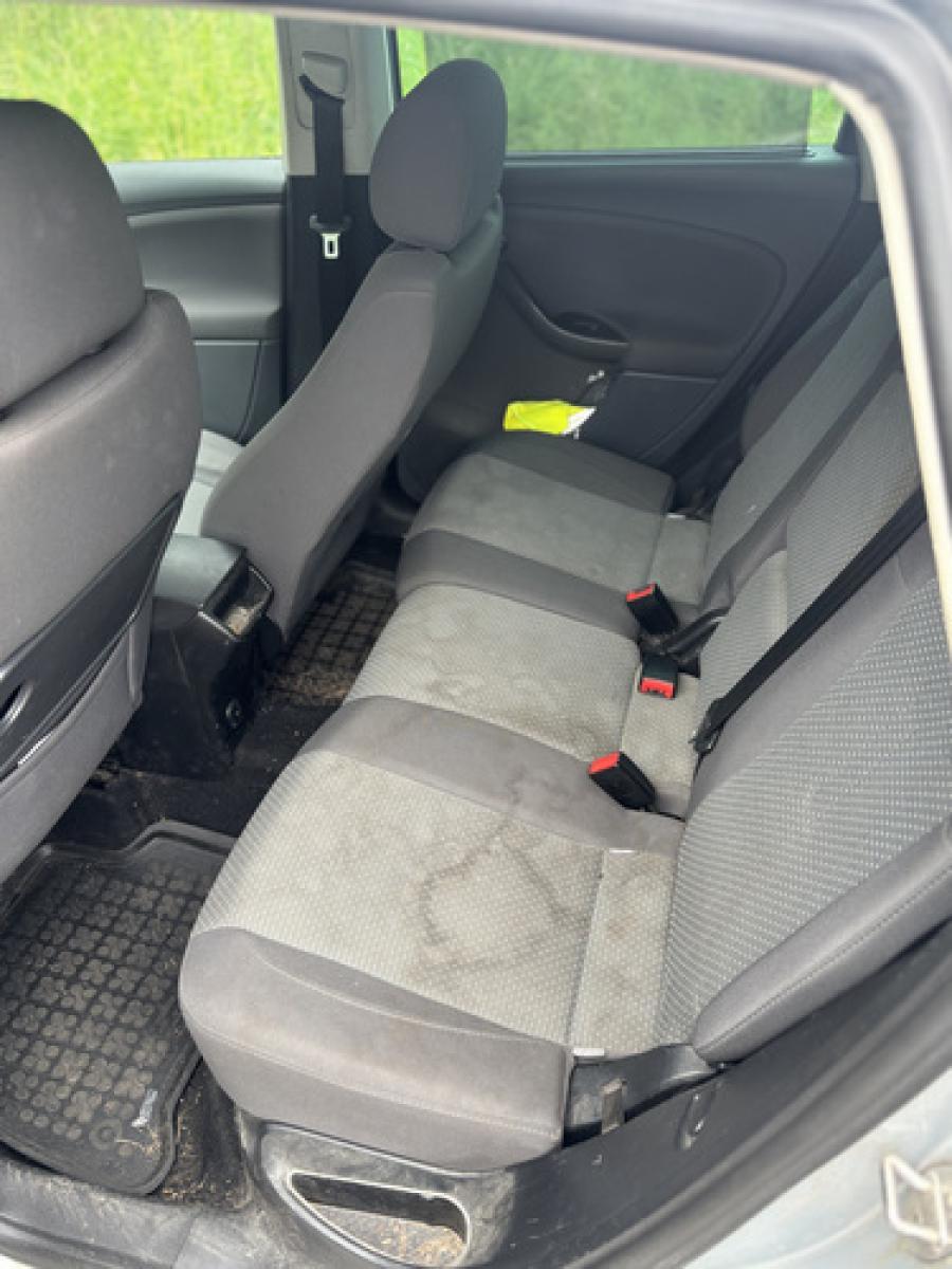 SEAT Altea XL 2007 in Tallinn, with an engine capacity of 0.00 L and mileage of 218 thousand km for 899 €, photo 9 on AUTOMOTO.COM.LV