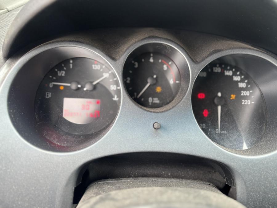 SEAT Altea XL 2007 in Tallinn, with an engine capacity of 0.00 L and mileage of 218 thousand km for 899 €, photo 10 on AUTOMOTO.COM.LV