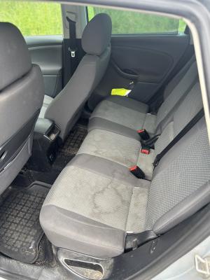 SEAT Altea XL 2007 in Tallinn, with an engine capacity of 0.00 L and mileage of 218 thousand km for 899 €, photo 18 on AUTOMOTO.COM.LV