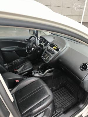 SEAT Altea XL 2010 in Kaunas, with an engine capacity of 2.00 L and mileage of 291 thousand km for 3300 €, photo  on AUTOMOTO.COM.LV