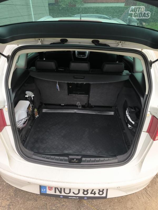 SEAT Altea XL 2010 in Kaunas, with an engine capacity of 2.00 L and mileage of 291 thousand km for 3300 €, photo 6 on AUTOMOTO.COM.LV