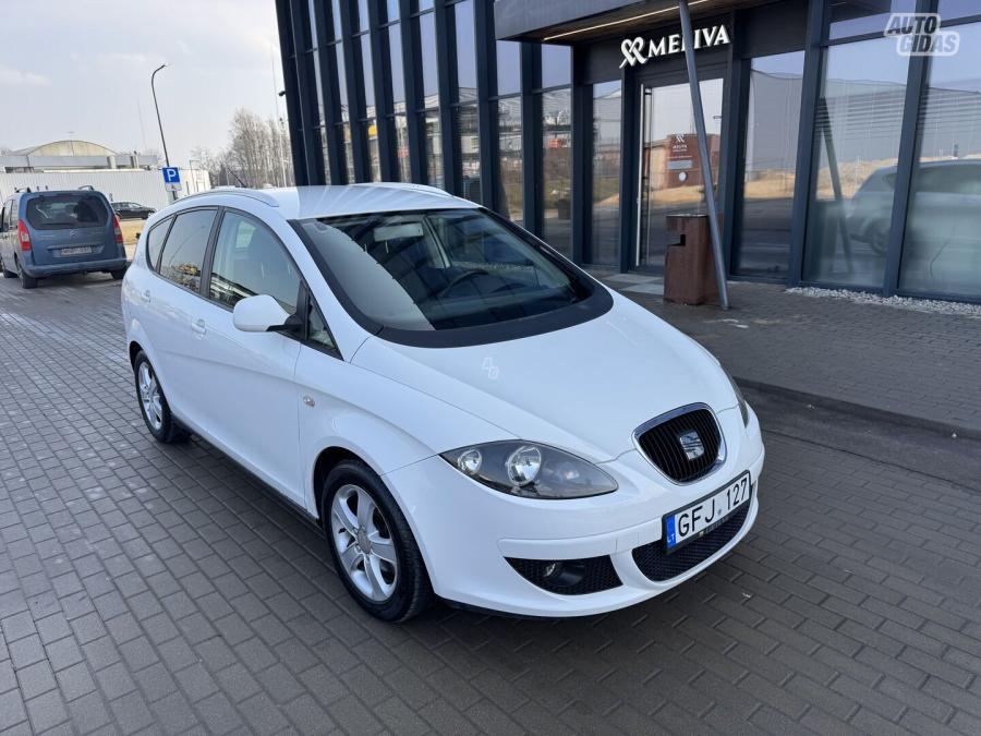 Balts SEAT Altea XL 2009 Kauņa, ar dzinēja tilpumu 1.90 L un nobraukumu 237 tūkst. km par 2650 €, foto 2 vietnē AUTOMOTO.COM.LV