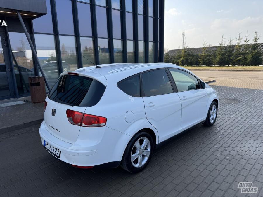 Balts SEAT Altea XL 2009 Kauņa, ar dzinēja tilpumu 1.90 L un nobraukumu 237 tūkst. km par 2650 €, foto 3 vietnē AUTOMOTO.COM.LV