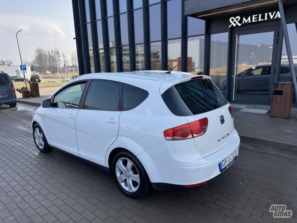 Balts SEAT Altea XL 2009 Kauņa, ar dzinēja tilpumu 1.90 L un nobraukumu 237 tūkst. km par 2650 €, foto 4 vietnē AUTOMOTO.COM.LV