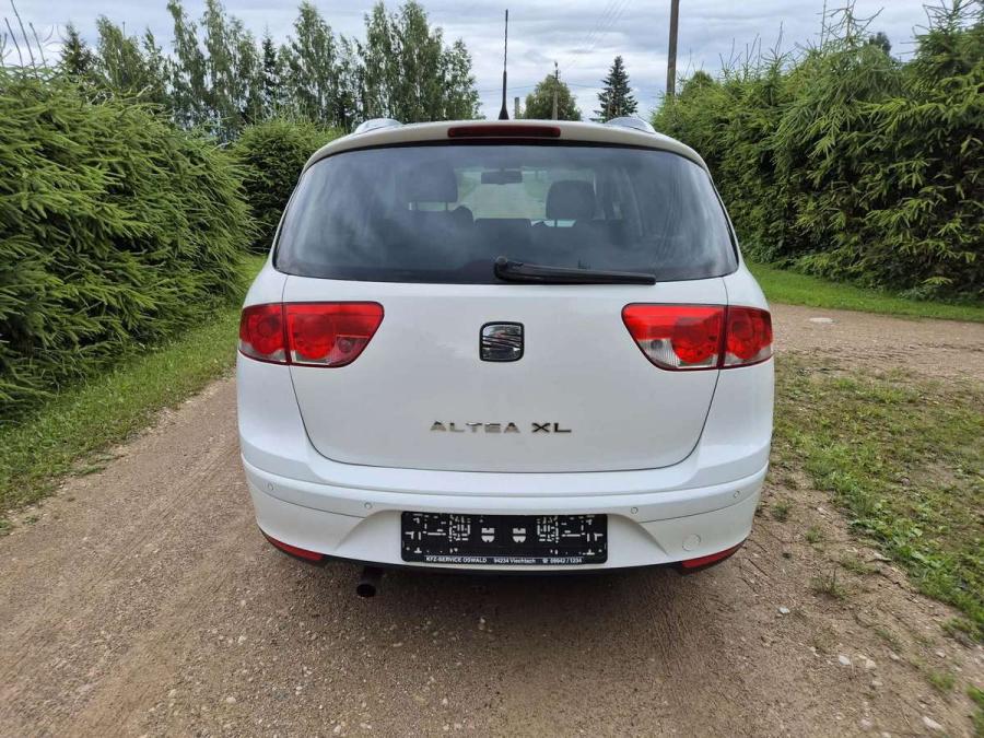 Белый Сеат Altea XL 2009 в Рокишкис, объемом двигателя 1.60 л и пробегом 134 тыс. км за 2750 €, фото 17 на AUTOMOTO.COM.LV