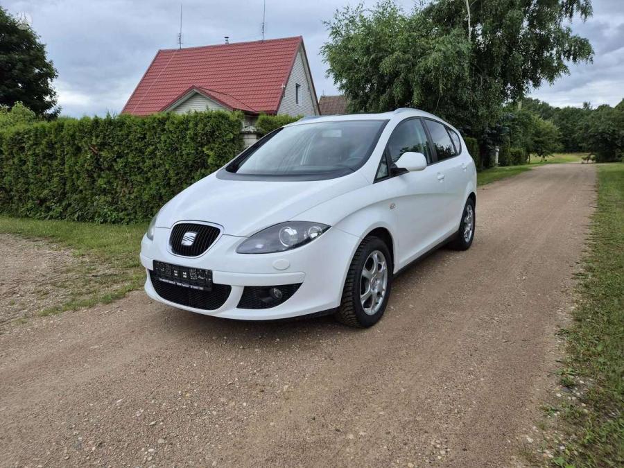 Белый Сеат Altea XL 2009 в Рокишкис, объемом двигателя 1.60 л и пробегом 134 тыс. км за 2750 €, фото 18 на AUTOMOTO.COM.LV