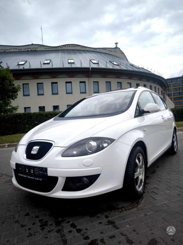 SEAT Altea XL 2009 Kauņa vietnē Balts SEAT Altea XL 2009 Kauņa, ar dzinēja tilpumu 1.60 L un nobraukumu 135 tūkst. km par 2950 €, foto 1 vietnē AUTOMOTO.COM.LV