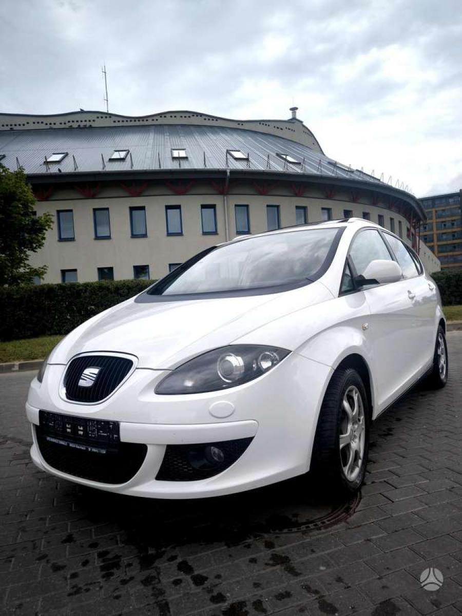 Balts SEAT Altea XL 2009 Kauņa, ar dzinēja tilpumu 1.60 L un nobraukumu 135 tūkst. km par 2950 €, foto 1 vietnē AUTOMOTO.COM.LV