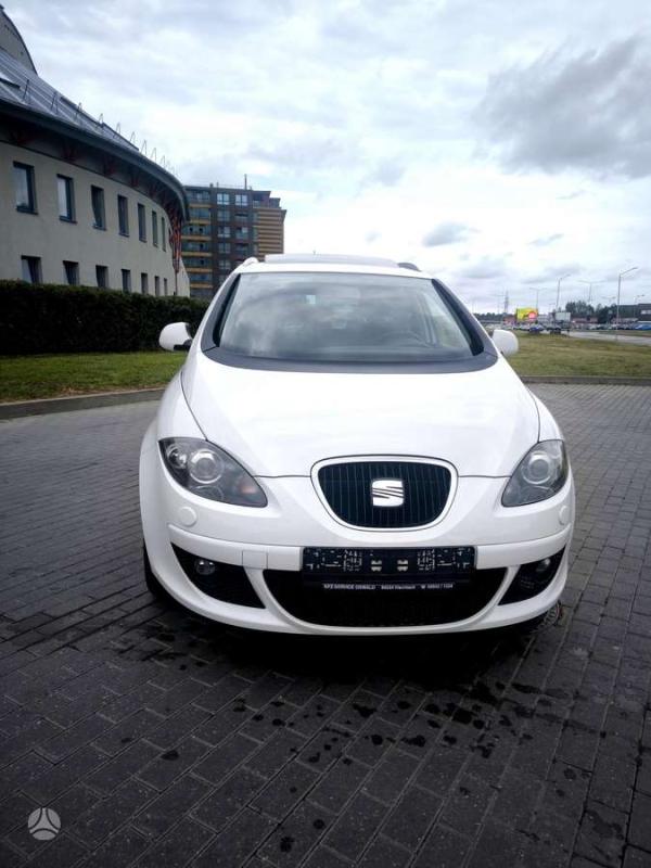 SEAT Altea XL 2009 Kauņa vietnē Balts SEAT Altea XL 2009 Kauņa, ar dzinēja tilpumu 1.60 L un nobraukumu 135 tūkst. km par 2950 €, foto 4 vietnē AUTOMOTO.COM.LV