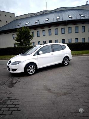Balts SEAT Altea XL 2009 Kauņa, ar dzinēja tilpumu 1.60 L un nobraukumu 135 tūkst. km par 2950 €, foto 5 vietnē AUTOMOTO.COM.LV