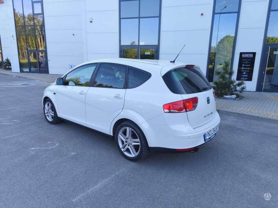 Белый Сеат Altea XL 2010 в Каунас, объемом двигателя 2.00 л и пробегом 289 тыс. км за 3350 €, фото 4 на AUTOMOTO.COM.LV