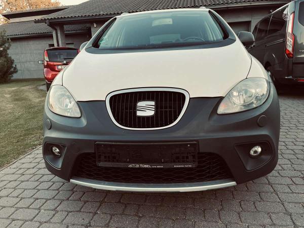 White SEAT Altea XL 2010 in Marijampole, with an engine capacity of 2.00 L and mileage of 259 thousand km for 3700 €, photo 5 on AUTOMOTO.COM.LV