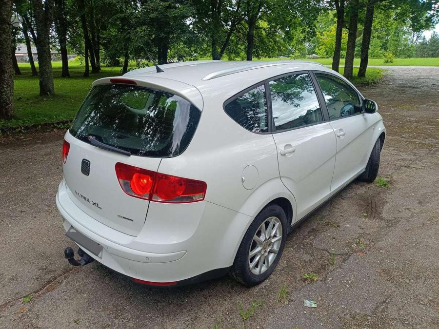 Balts SEAT Altea XL 2010 Šauļi, ar dzinēja tilpumu 1.60 L un nobraukumu 247 tūkst. km par 2200 €, foto 9 vietnē AUTOMOTO.COM.LV