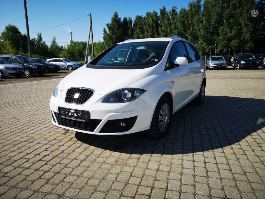 Balts SEAT Altea XL 2011 Radviliškis, ar dzinēja tilpumu 1.60 L un nobraukumu 237 tūkst. km par 3550 €, foto 1 vietnē AUTOMOTO.COM.LV