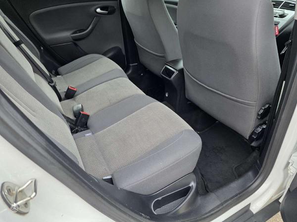 White SEAT Altea XL 2012 in Marijampole, with an engine capacity of 1.60 L and mileage of 329 thousand km for 3700 €, photo 11 on AUTOMOTO.COM.LV