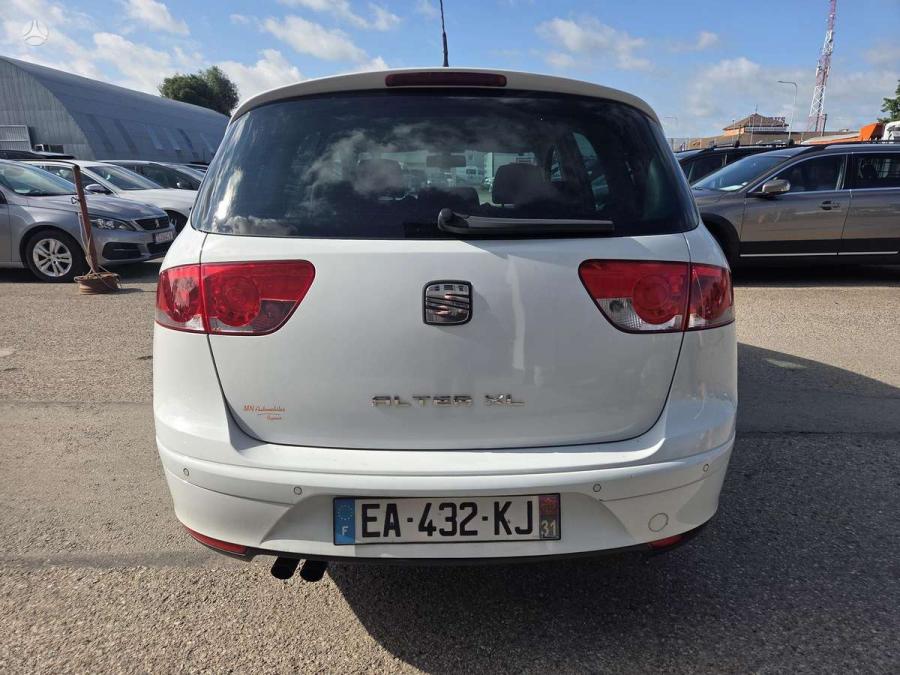 Balts SEAT Altea XL 2012 Marijampole, ar dzinēja tilpumu 1.97 L un nobraukumu 262 tūkst. km par 3699 €, foto 7 vietnē AUTOMOTO.COM.LV