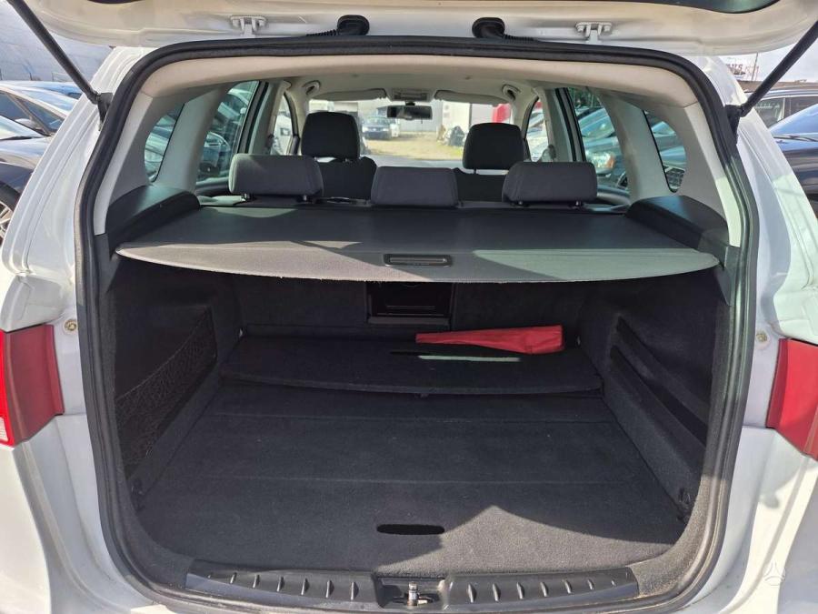 Balts SEAT Altea XL 2012 Marijampole, ar dzinēja tilpumu 1.97 L un nobraukumu 262 tūkst. km par 3699 €, foto 17 vietnē AUTOMOTO.COM.LV
