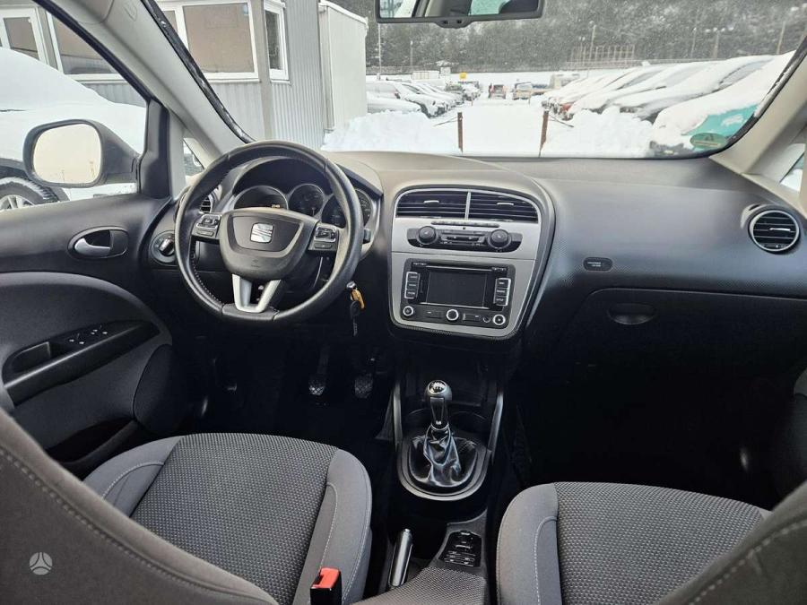 Balts SEAT Altea XL 2015 Viļņa, ar dzinēja tilpumu 2.00 L un nobraukumu 251 tūkst. km par 4600 €, foto 7 vietnē AUTOMOTO.COM.LV