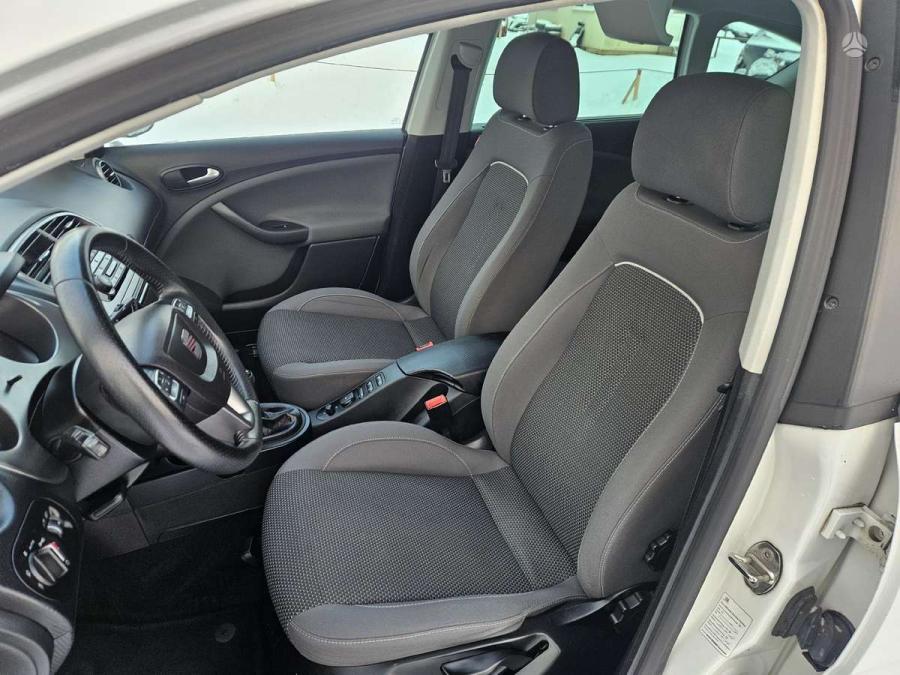Balts SEAT Altea XL 2015 Viļņa, ar dzinēja tilpumu 2.00 L un nobraukumu 251 tūkst. km par 4600 €, foto 11 vietnē AUTOMOTO.COM.LV