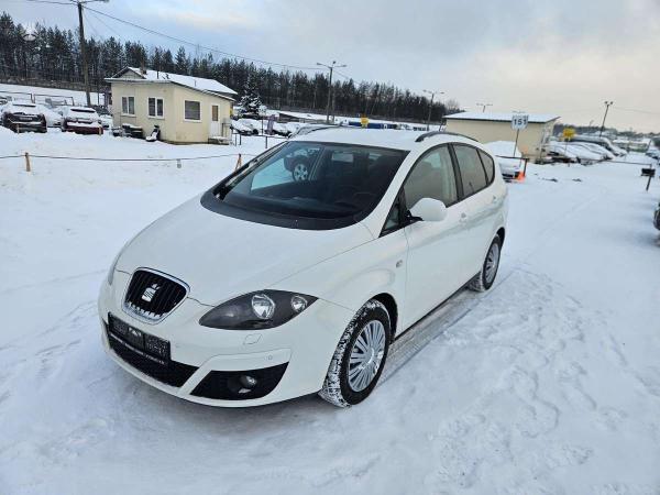Balts SEAT Altea XL 2015 Viļņa, ar dzinēja tilpumu 2.00 L un nobraukumu 251 tūkst. km par 4400 €, foto 2 vietnē AUTOMOTO.COM.LV