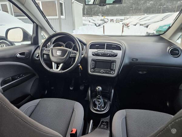 Balts SEAT Altea XL 2015 Viļņa, ar dzinēja tilpumu 2.00 L un nobraukumu 251 tūkst. km par 4400 €, foto 8 vietnē AUTOMOTO.COM.LV