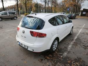 Белый Сеат Altea XL 2010 в Кайшядорис, объемом двигателя 2.00 л и пробегом 318 тыс. км за 1700 €, фото 5 на AUTOMOTO.COM.LV