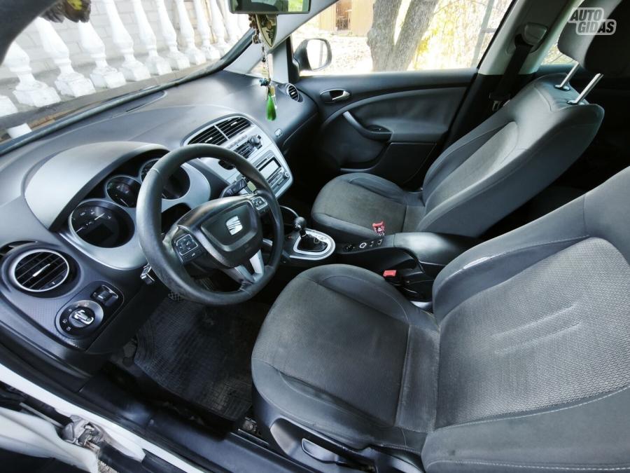 Белый Сеат Altea XL 2010 в Кайшядорис, объемом двигателя 2.00 л и пробегом 318 тыс. км за 1700 €, фото 9 на AUTOMOTO.COM.LV