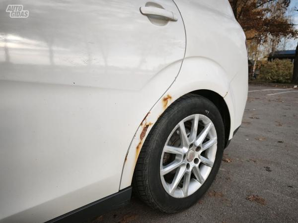 Balts SEAT Altea XL 2010 Kaišiadorys, ar dzinēja tilpumu 2.00 L un nobraukumu 318 tūkst. km par 1700 €, foto 11 vietnē AUTOMOTO.COM.LV