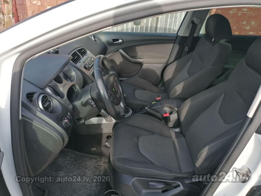 Balts SEAT Altea XL 2012 Tallina, ar dzinēja tilpumu 2.00 L un nobraukumu 365 tūkst. km par 5500 €, foto 20 vietnē AUTOMOTO.COM.LV