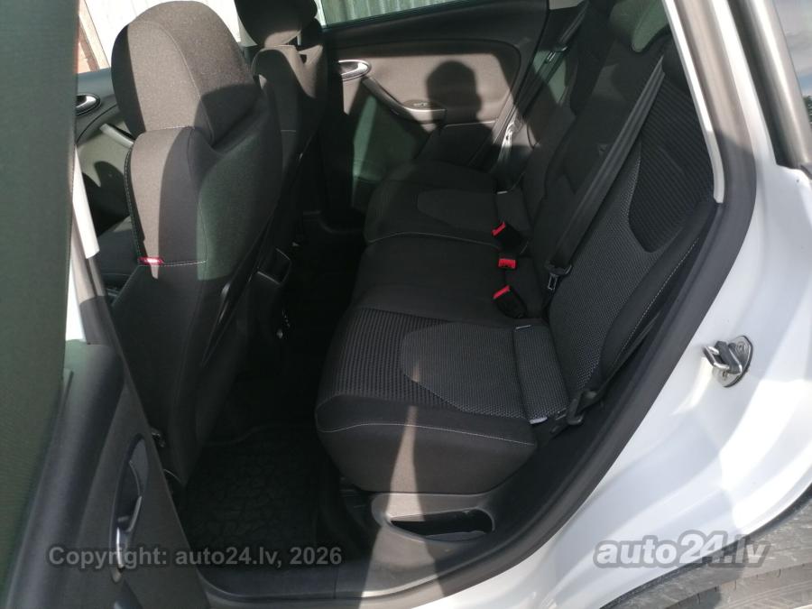 Balts SEAT Altea XL 2012 Tallina, ar dzinēja tilpumu 2.00 L un nobraukumu 365 tūkst. km par 5500 €, foto 23 vietnē AUTOMOTO.COM.LV
