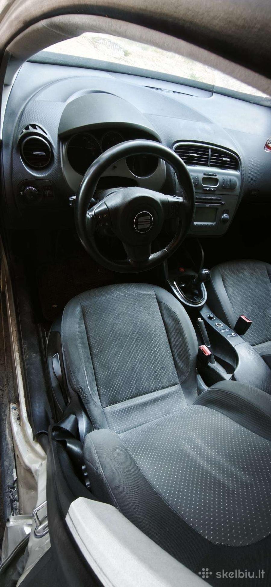 Yellow SEAT Altea XL 2007 in Trakai, with an engine capacity of 1.90 L and mileage of 350 thousand km for 700 €, photo 11 on AUTOMOTO.COM.LV