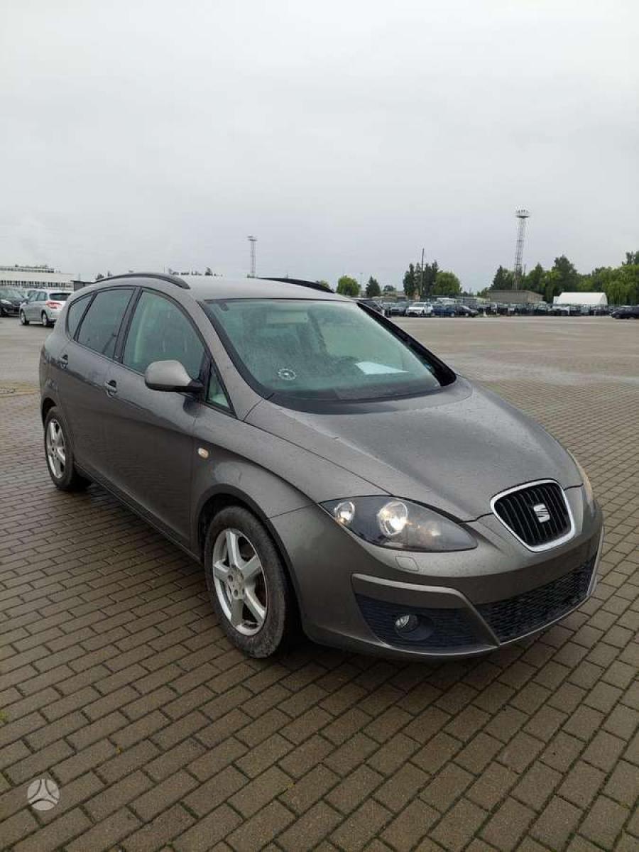Dzeltens SEAT Altea XL 2015 Marijampole, ar dzinēja tilpumu 1.60 L un nobraukumu 245 tūkst. km par 3750 €, foto 3 vietnē AUTOMOTO.COM.LV