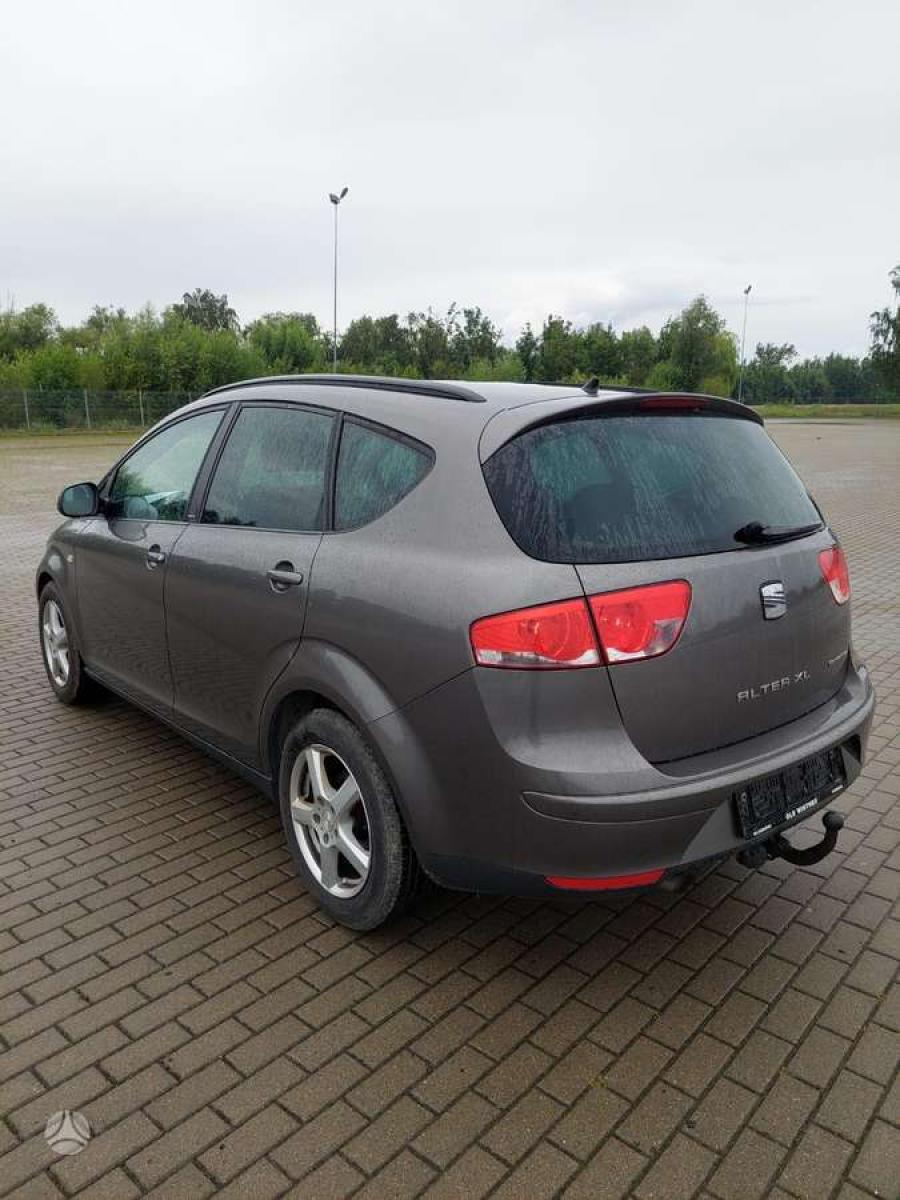 Dzeltens SEAT Altea XL 2015 Marijampole, ar dzinēja tilpumu 1.60 L un nobraukumu 245 tūkst. km par 3750 €, foto 7 vietnē AUTOMOTO.COM.LV