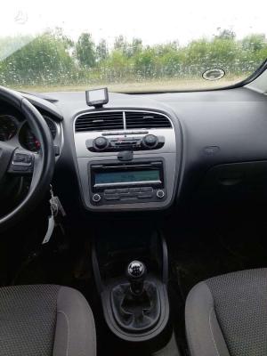 Dzeltens SEAT Altea XL 2015 Marijampole, ar dzinēja tilpumu 1.60 L un nobraukumu 245 tūkst. km par 3750 €, foto 14 vietnē AUTOMOTO.COM.LV