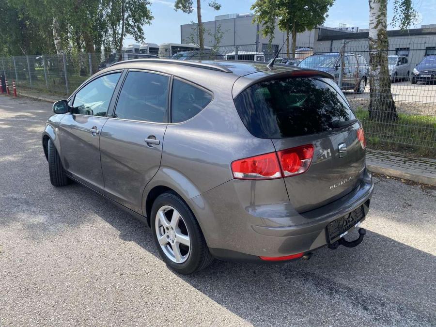 Dzeltens SEAT Altea XL 2015 Marijampole, ar dzinēja tilpumu 1.60 L un nobraukumu 245 tūkst. km par 3800 €, foto 4 vietnē AUTOMOTO.COM.LV