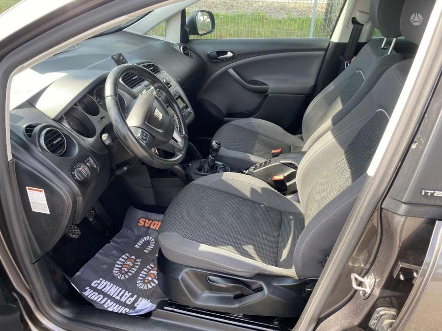 Dzeltens SEAT Altea XL 2015 Marijampole, ar dzinēja tilpumu 1.60 L un nobraukumu 245 tūkst. km par 3800 €, foto 10 vietnē AUTOMOTO.COM.LV