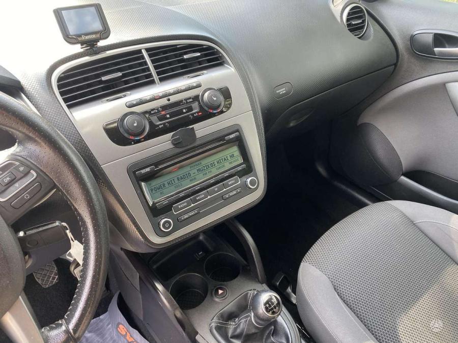 Dzeltens SEAT Altea XL 2015 Marijampole, ar dzinēja tilpumu 1.60 L un nobraukumu 245 tūkst. km par 3800 €, foto 15 vietnē AUTOMOTO.COM.LV