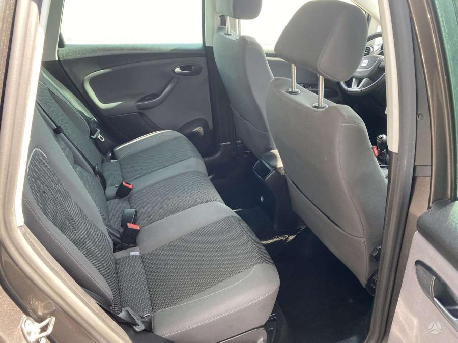 Dzeltens SEAT Altea XL 2015 Marijampole, ar dzinēja tilpumu 1.60 L un nobraukumu 245 tūkst. km par 3800 €, foto 17 vietnē AUTOMOTO.COM.LV