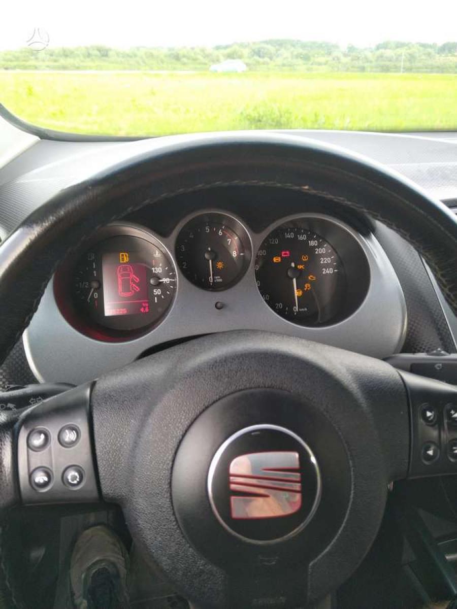 Dzeltens SEAT Altea 2007 Jurbarkas, ar dzinēja tilpumu 1.60 L un nobraukumu 335 tūkst. km par 850 €, foto 13 vietnē AUTOMOTO.COM.LV