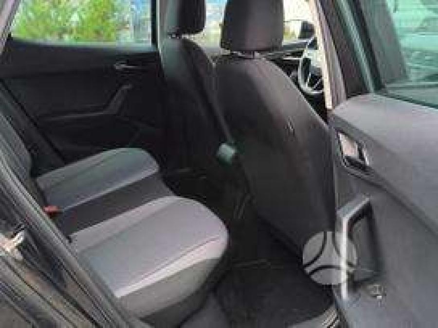 Black SEAT Arona 2018 in Siauliai, with an engine capacity of 1.00 L and mileage of 195 thousand km for 8950 €, photo 15 on AUTOMOTO.COM.LV