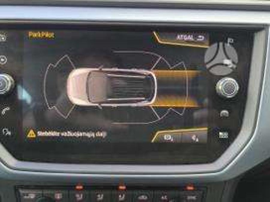 Black SEAT Arona 2018 in Siauliai, with an engine capacity of 1.00 L and mileage of 195 thousand km for 8950 €, photo 24 on AUTOMOTO.COM.LV