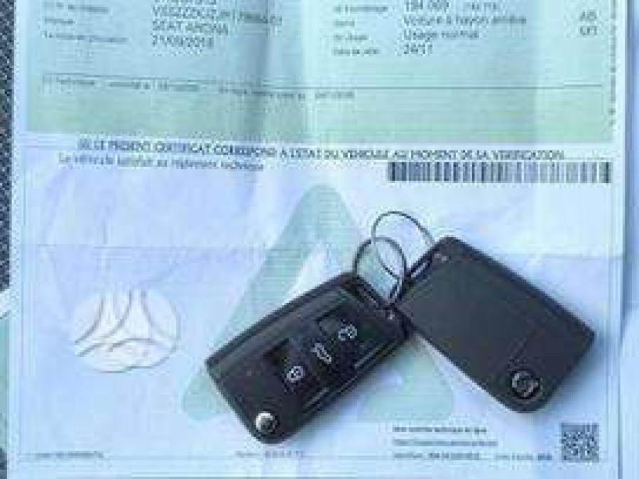 Black SEAT Arona 2018 in Siauliai, with an engine capacity of 1.00 L and mileage of 195 thousand km for 8950 €, photo 31 on AUTOMOTO.COM.LV