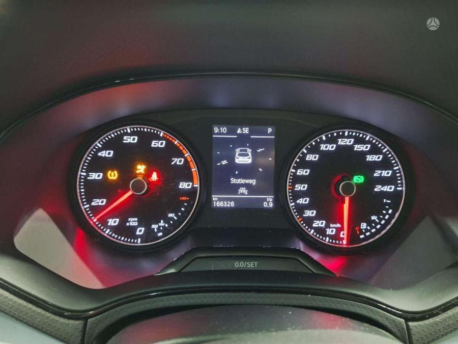 Melns SEAT Arona 2022 Viļņa, ar dzinēja tilpumu 1.00 L un nobraukumu 166 tūkst. km par 11979 €, foto 7 vietnē AUTOMOTO.COM.LV
