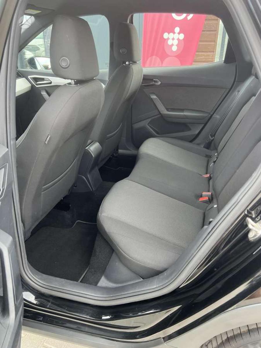 Black SEAT Arona 2020 in Taurage, with an engine capacity of 1.00 L and mileage of 141 thousand km for 6900 €, photo 13 on AUTOMOTO.COM.LV